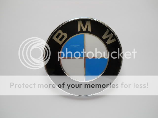 Colectie sigle auto-via ,,Cimitirul de masini''!